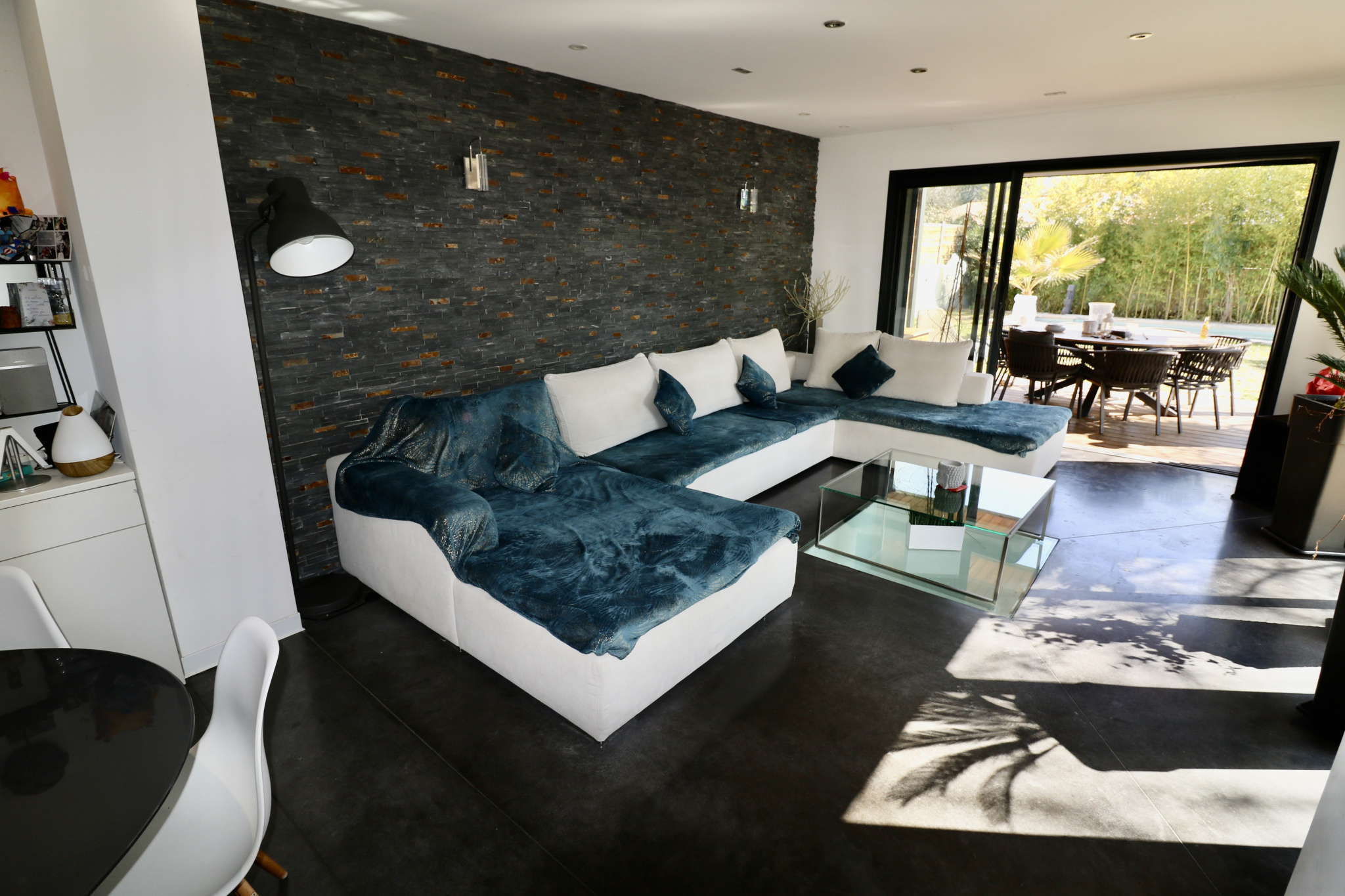 Vente MAISON T5 129 M² ENV AVEC PISCINE A VENDRE SUR EGUILLES | Cryza ...